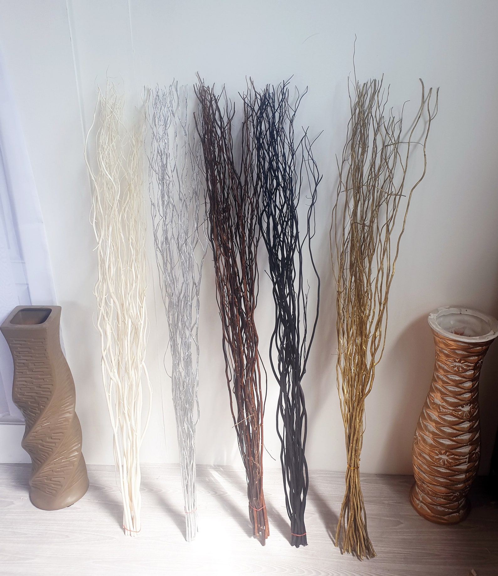 Tall Willow Twigs Bunch, Twisted Natural Branches 120cm Cream, Black ...