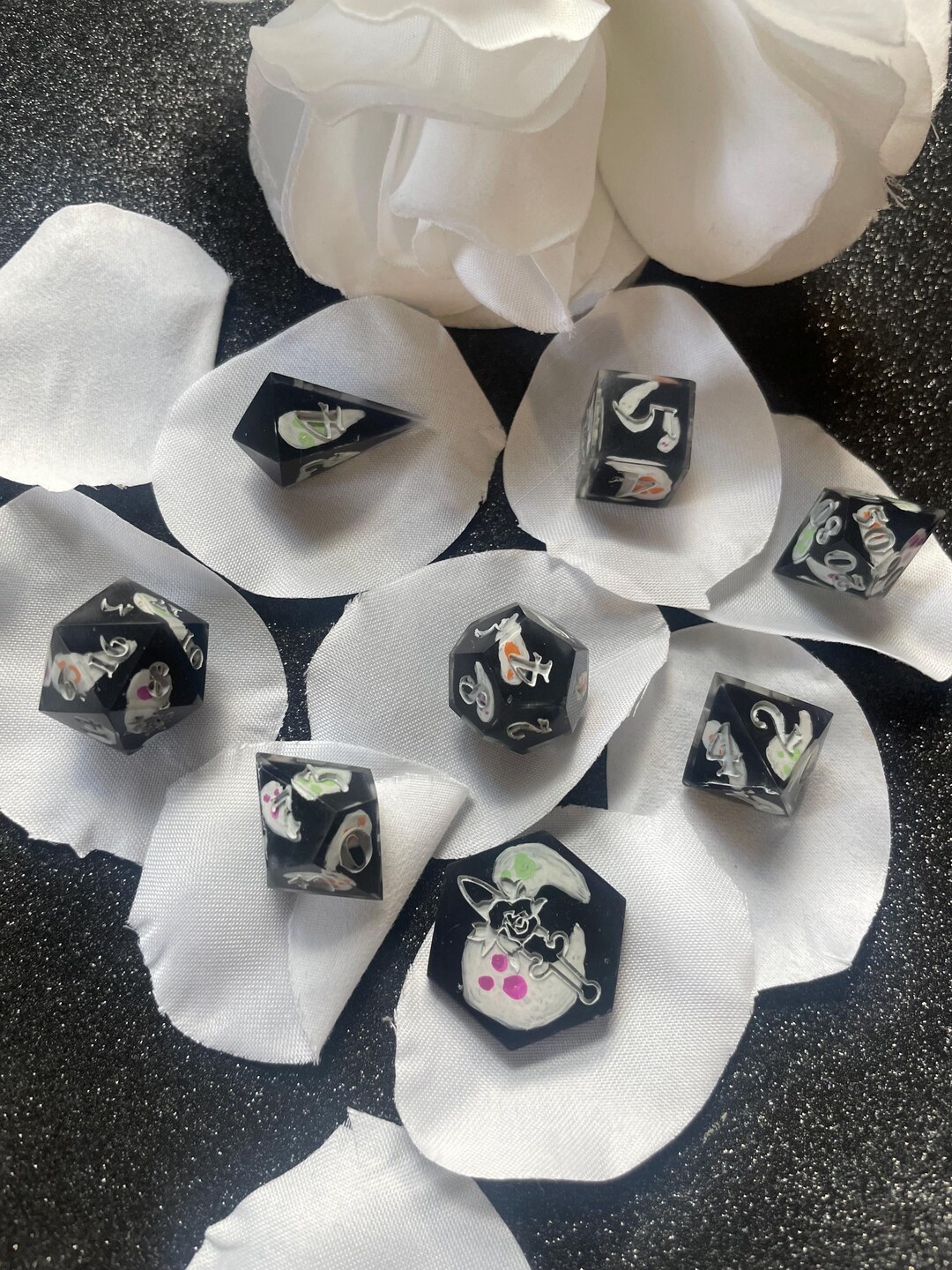 Spooky Ghosts - 8 Piece Polyhedral Dice - Etsy