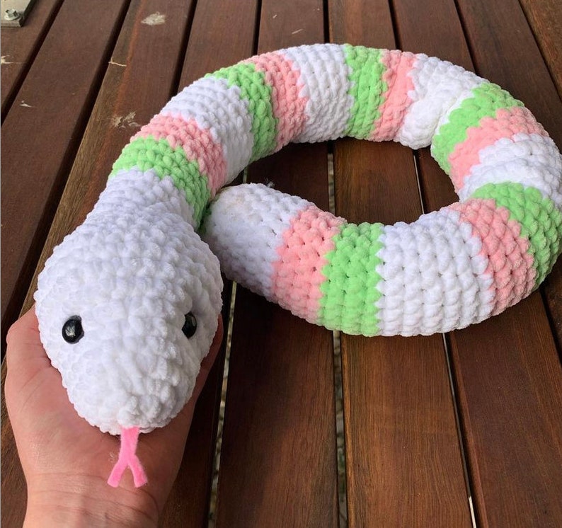 Crochet PATTERN: Huge Crochet Snake no Sewing - Etsy