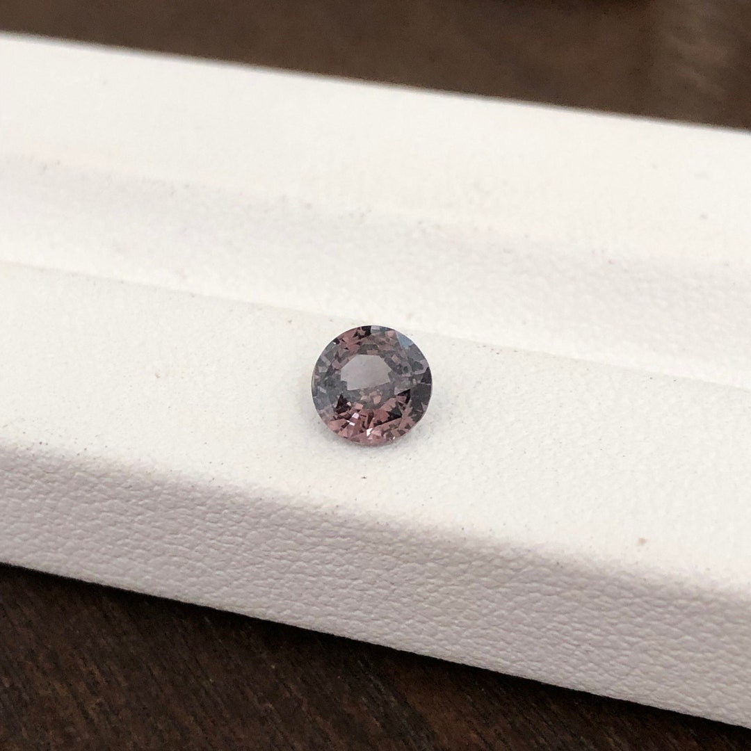 1.04cts Brown Sapphire Color Change Brown- Pink Sapphire Round Clean ...