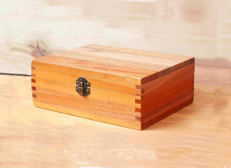 Small Cedar Box Small Wooden Box Stash Box Jewelry Box - Etsy