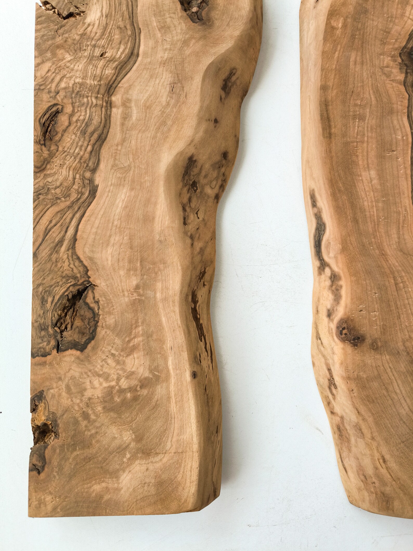 Walnut Tree Slice, Walnut Tree Wood Slabs, Live Edge, Unique Walnut ...