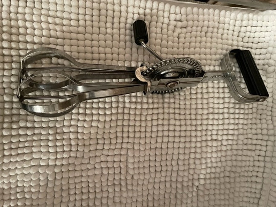 Vintage Egg Beater, Androck Made in USA, Black Wood Handle, Hand Crank ...