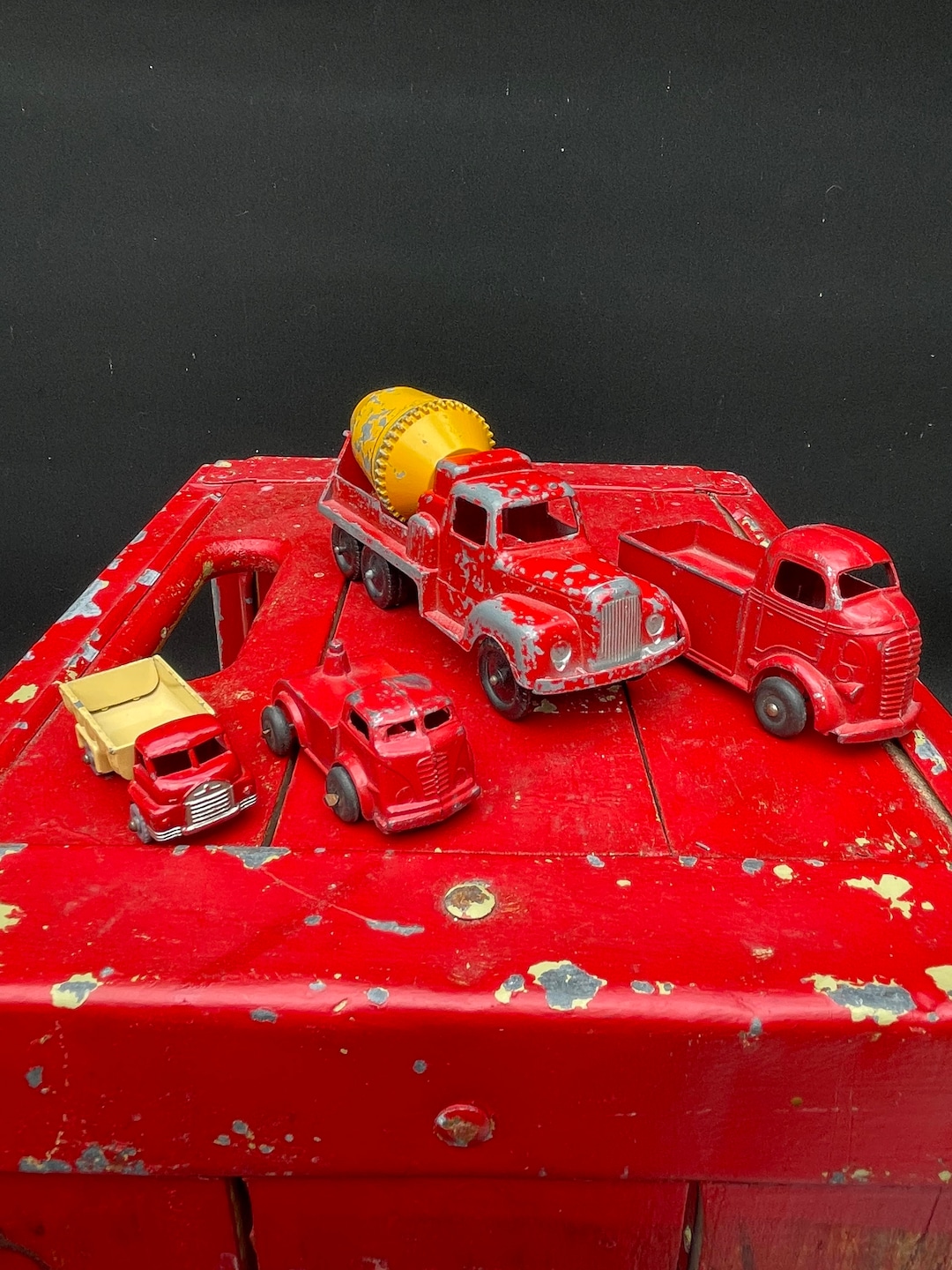 Vintage 1940s Tootsie, Barclay & Lesney Red Diecast Trucks. Lot of 4 - Etsy