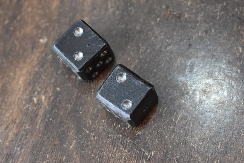 Handmade Iron Dice Set: Board Game & Tabletop Gaming (16x16mm, Set of 2 ...