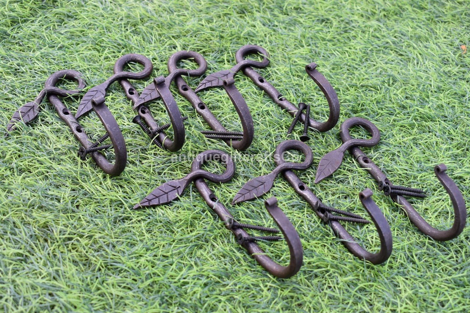 Hand-forged Medieval Leaf-design Iron Coat Hook – Rustic Wall Hanger - Etsy