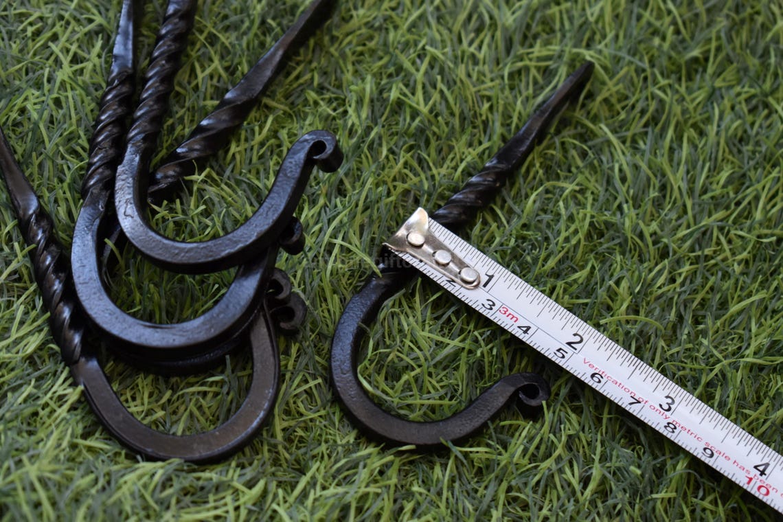 Hand Forged Medieval Iron Wall Hooks: Rustic Vintage Decor - Pack of 5 ...