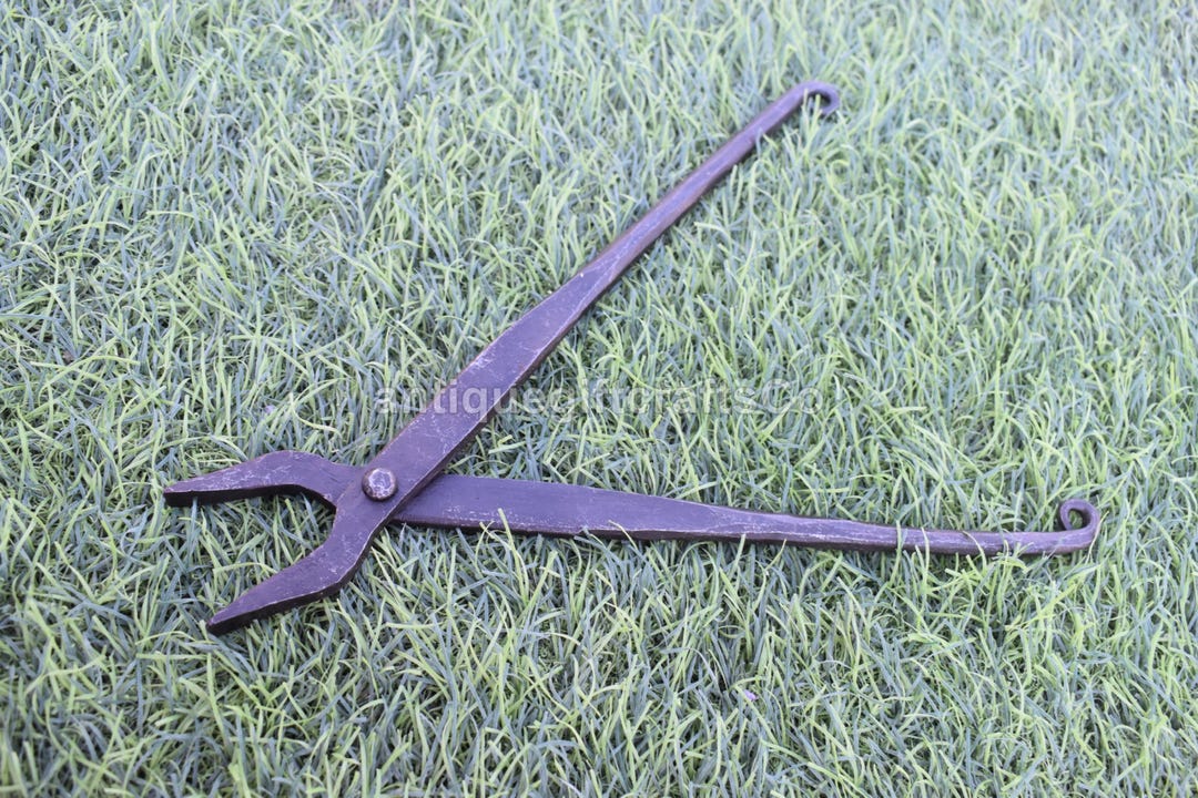 Hand Forged Medieval Blacksmith's Tongs. - Etsy