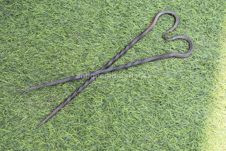 Hand-forged Viking Roasting Sticks – Medieval-style Iron Skewers (set ...