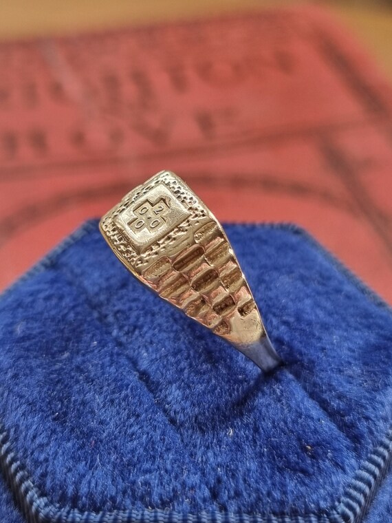 Vintage 9ct Gold Millennium Mark Year 2000 Signet Ring - Gem
