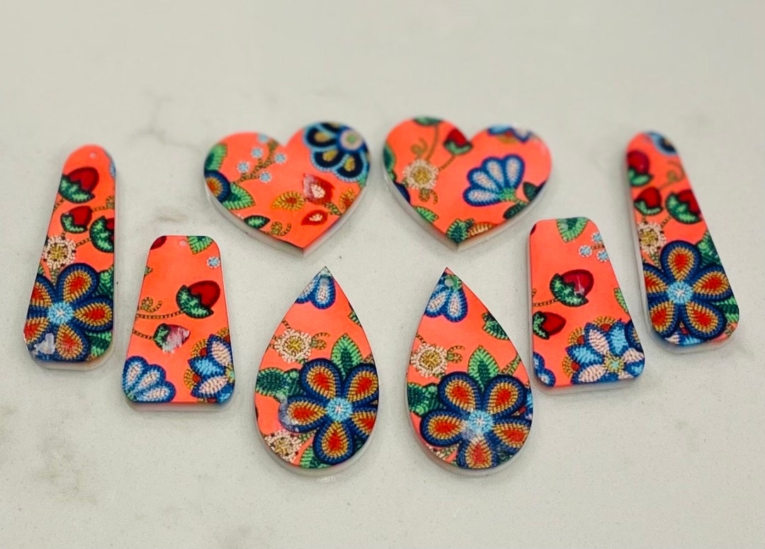 Strawberry Flower Cabochons, Native Strawberry Pattern Cabochons ...