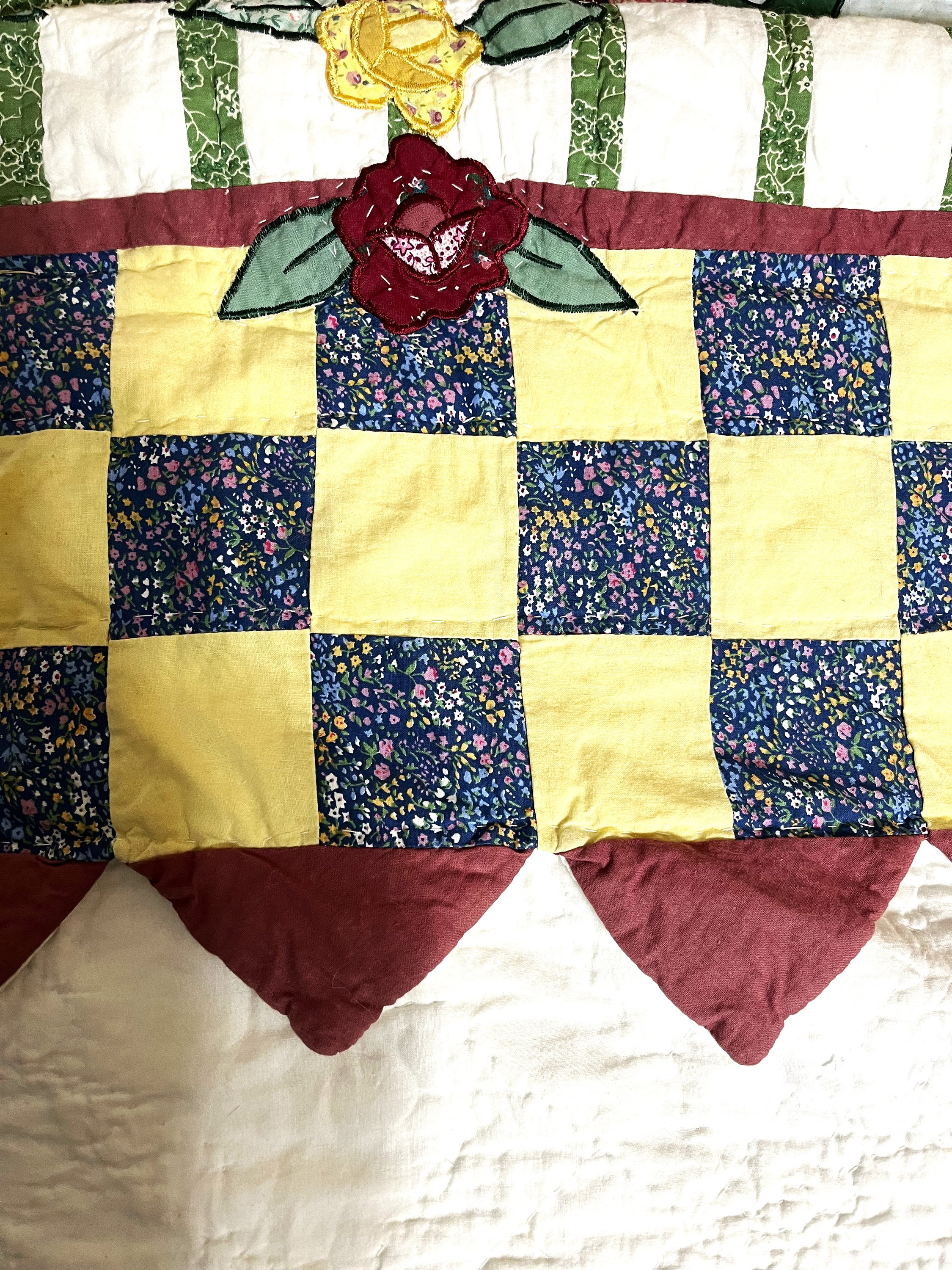 Vintage Applique Quilt, Wall Hanging, Cottage Core, Grandma, Handmade ...