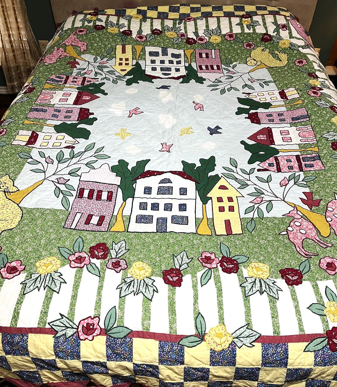 Vintage Applique Quilt, Wall Hanging, Cottage Core, Grandma, Handmade ...