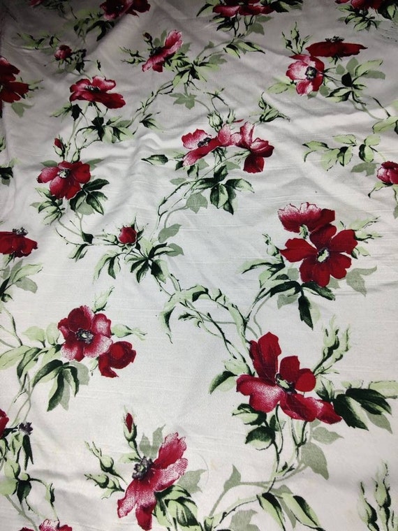 Beautiful Cream Fabric and Red Roses Sold by the Yard | Etsy