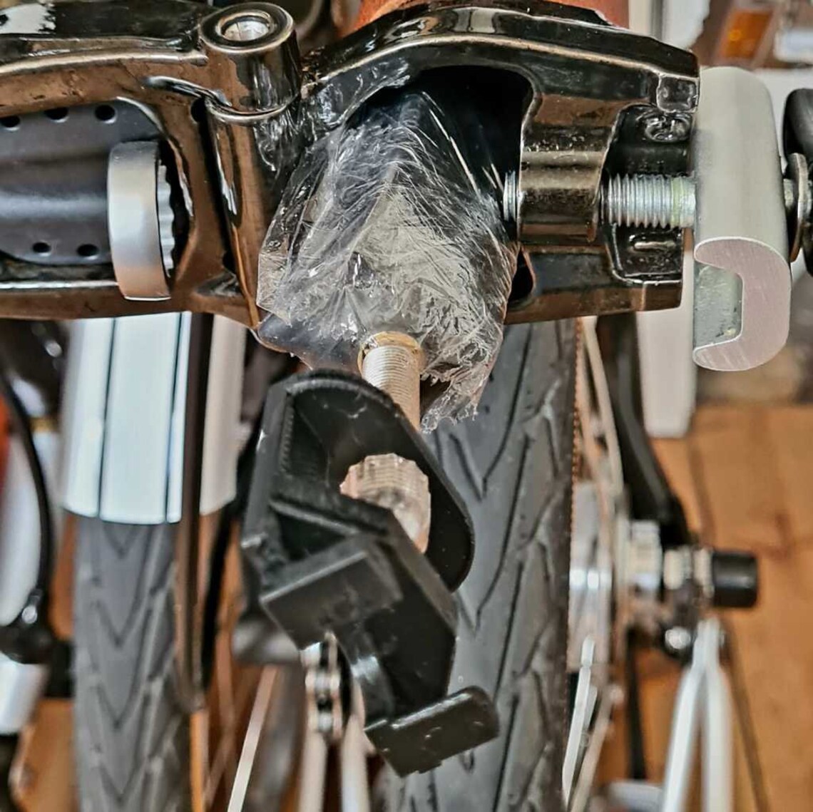 Brompton Inner Tube Holder | Brompton Internal Frame Storage | Brompton ...