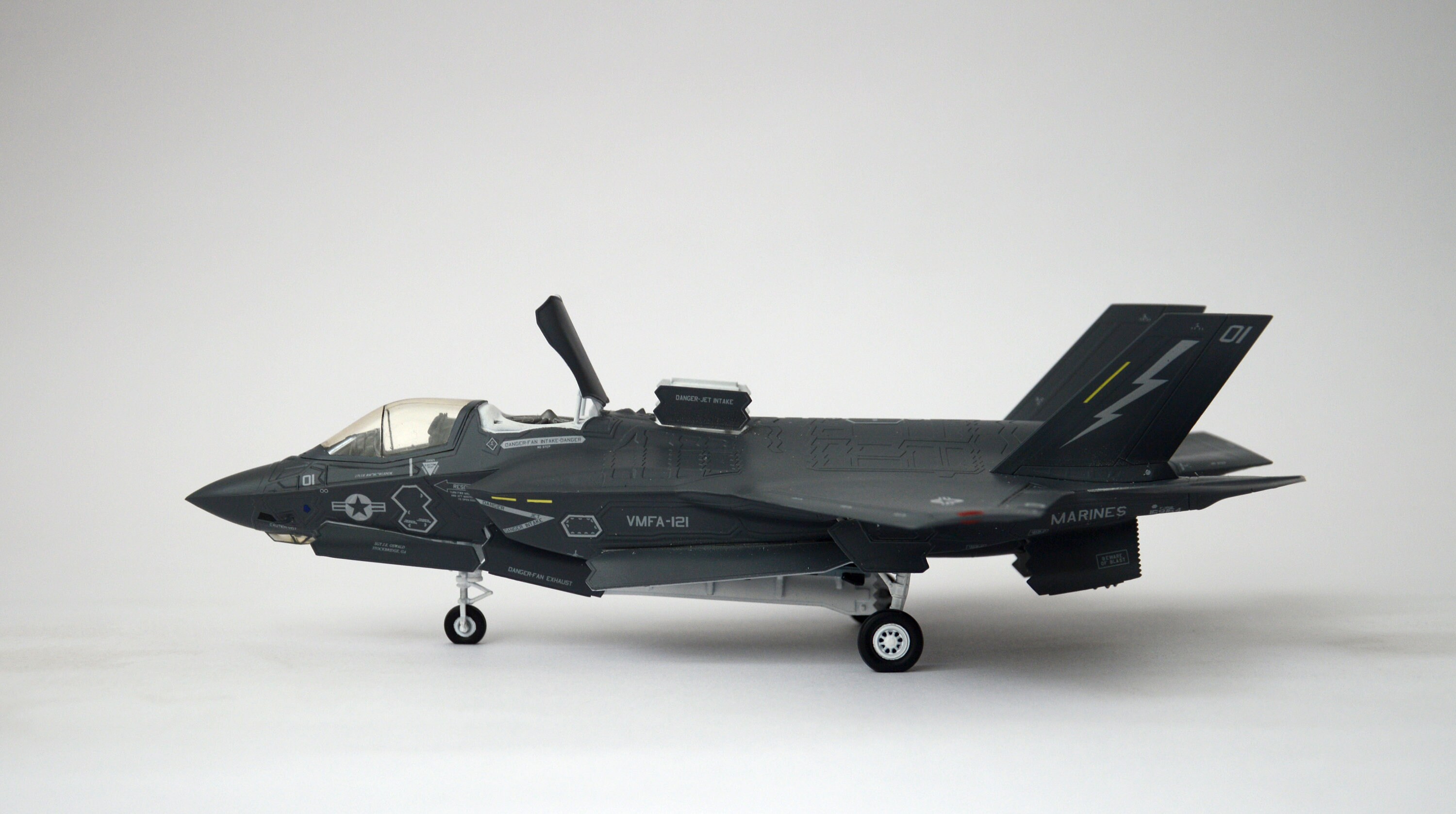 F 35 Lightning, American Jet Fighter, 3d Scale Model, Pilot Gifts ...