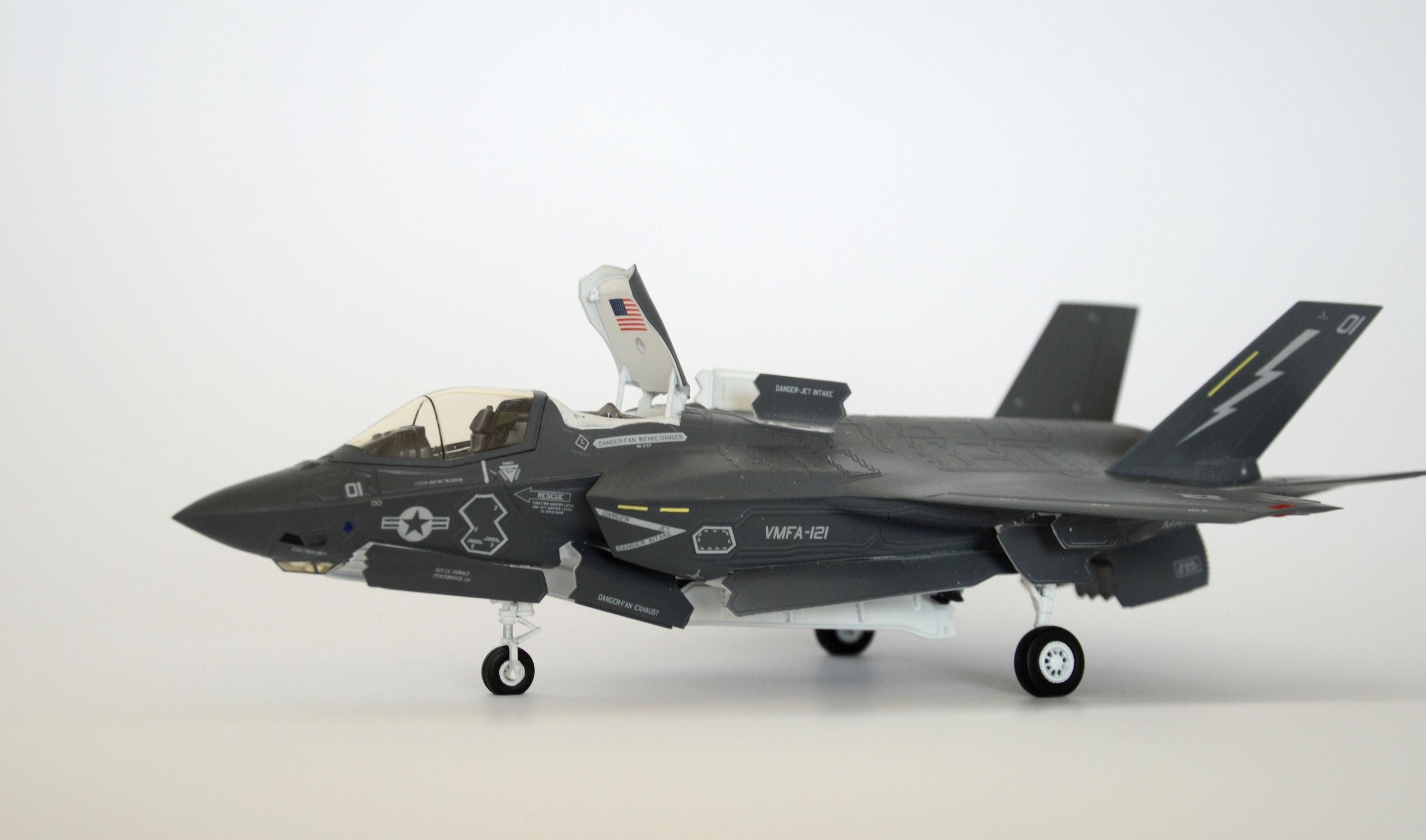F 35 Lightning, American Jet Fighter, 3d Scale Model, Pilot Gifts ...