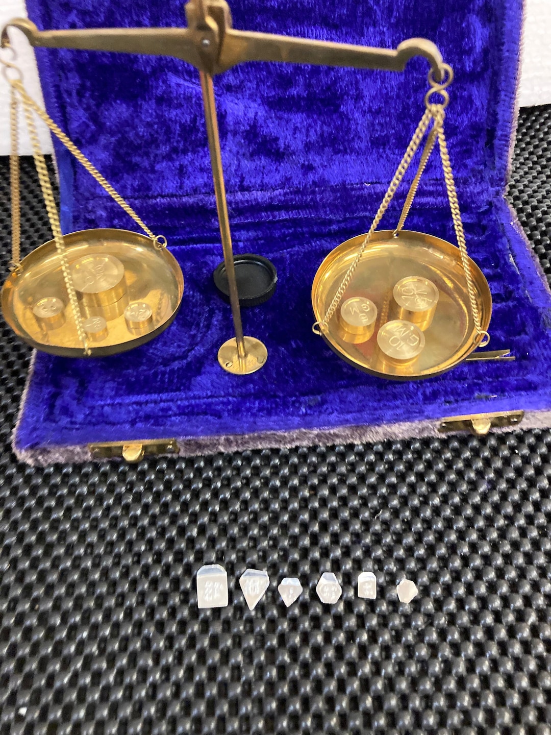 50gm Brass Traveling Scales & Weights in Purple Velvet Case - Etsy