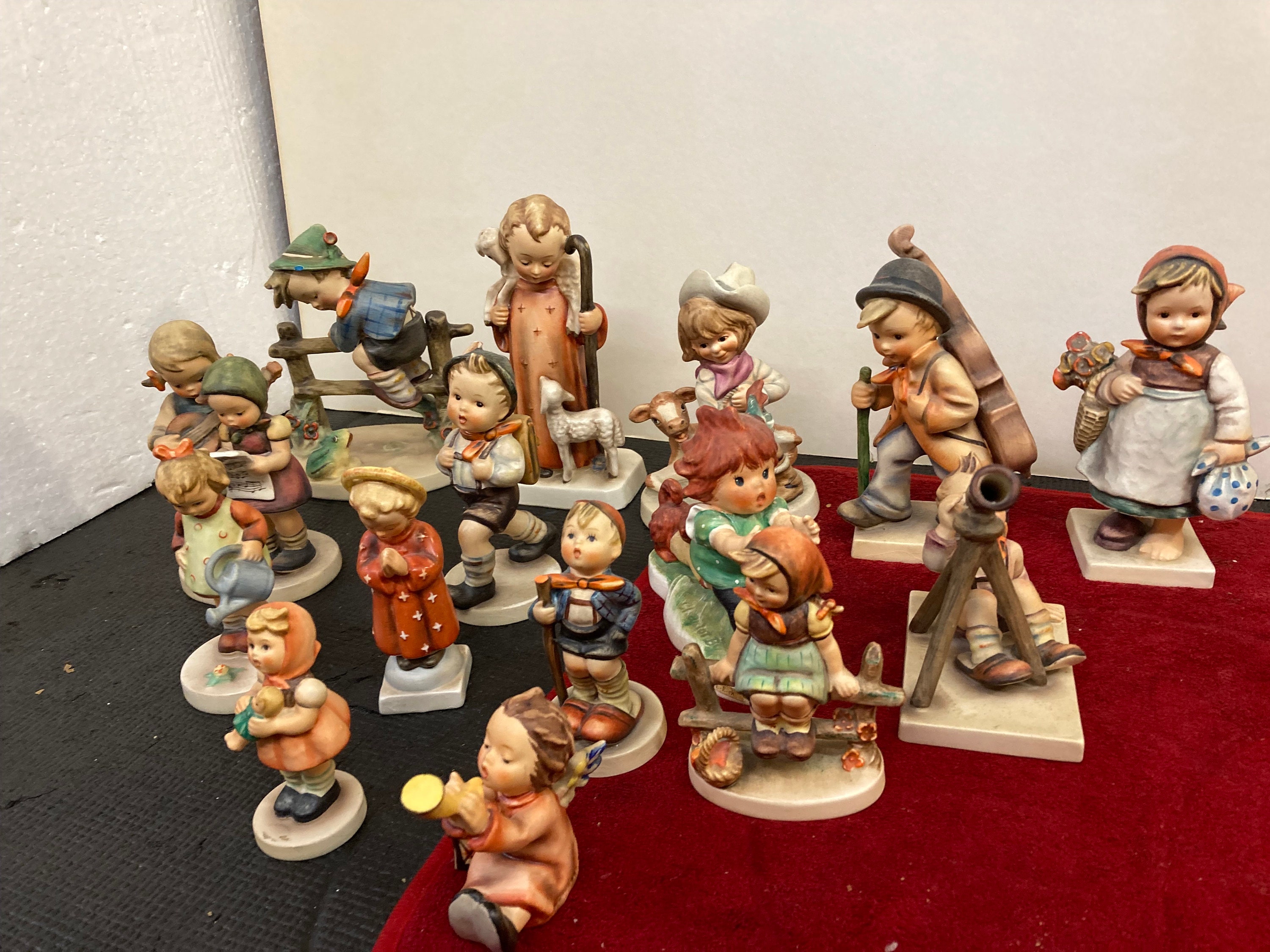 Vintage Goebel Figurines, West Germany - Etsy