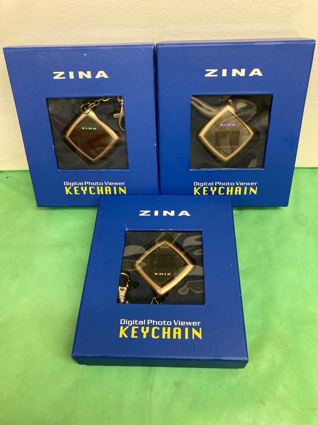 3 Digital Photo Viewer Keychains by Zina - Etsy