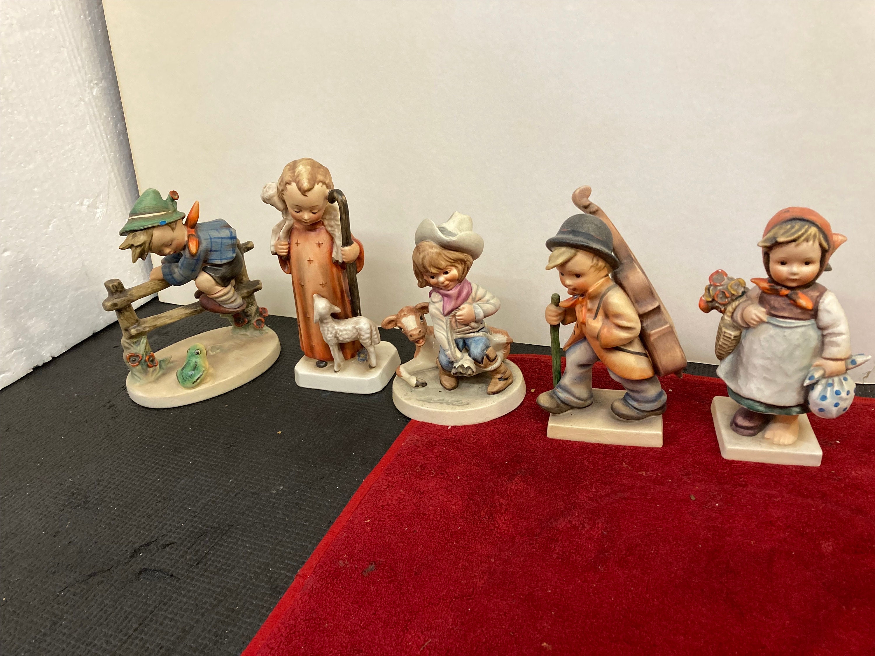 Vintage Goebel Figurines, West Germany - Etsy