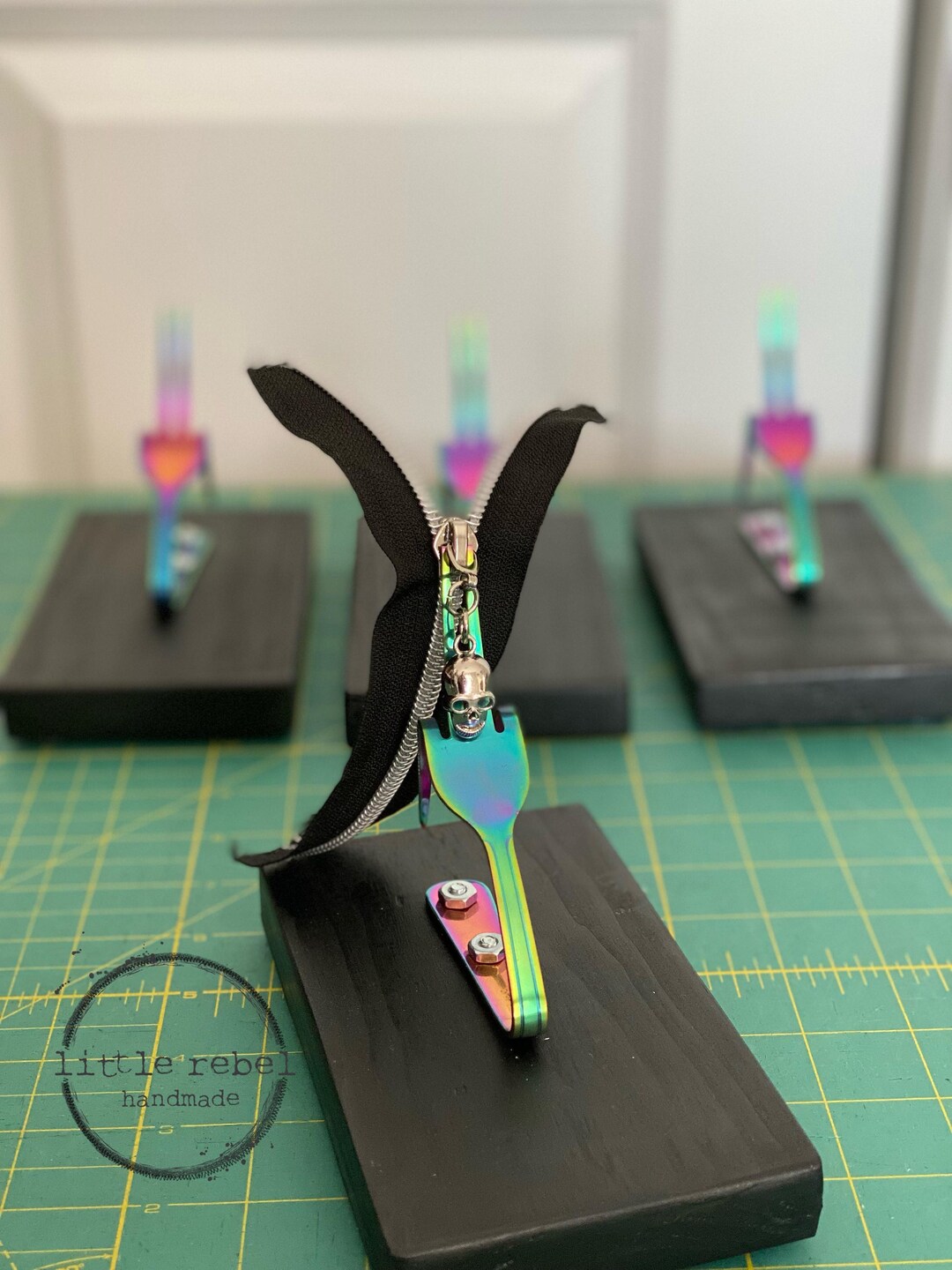 Zipper Pull Install Jig: Sewing Notion, Rainbow Dinglehopper, Gift for ...