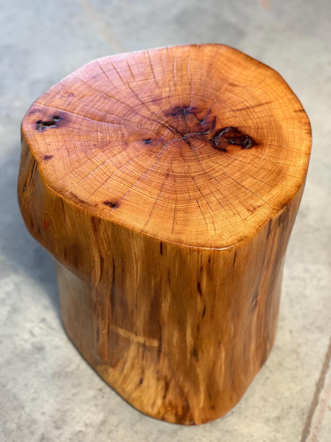 Smoak Wood Design's Beautiful Solid Hickory Stump Table - Etsy