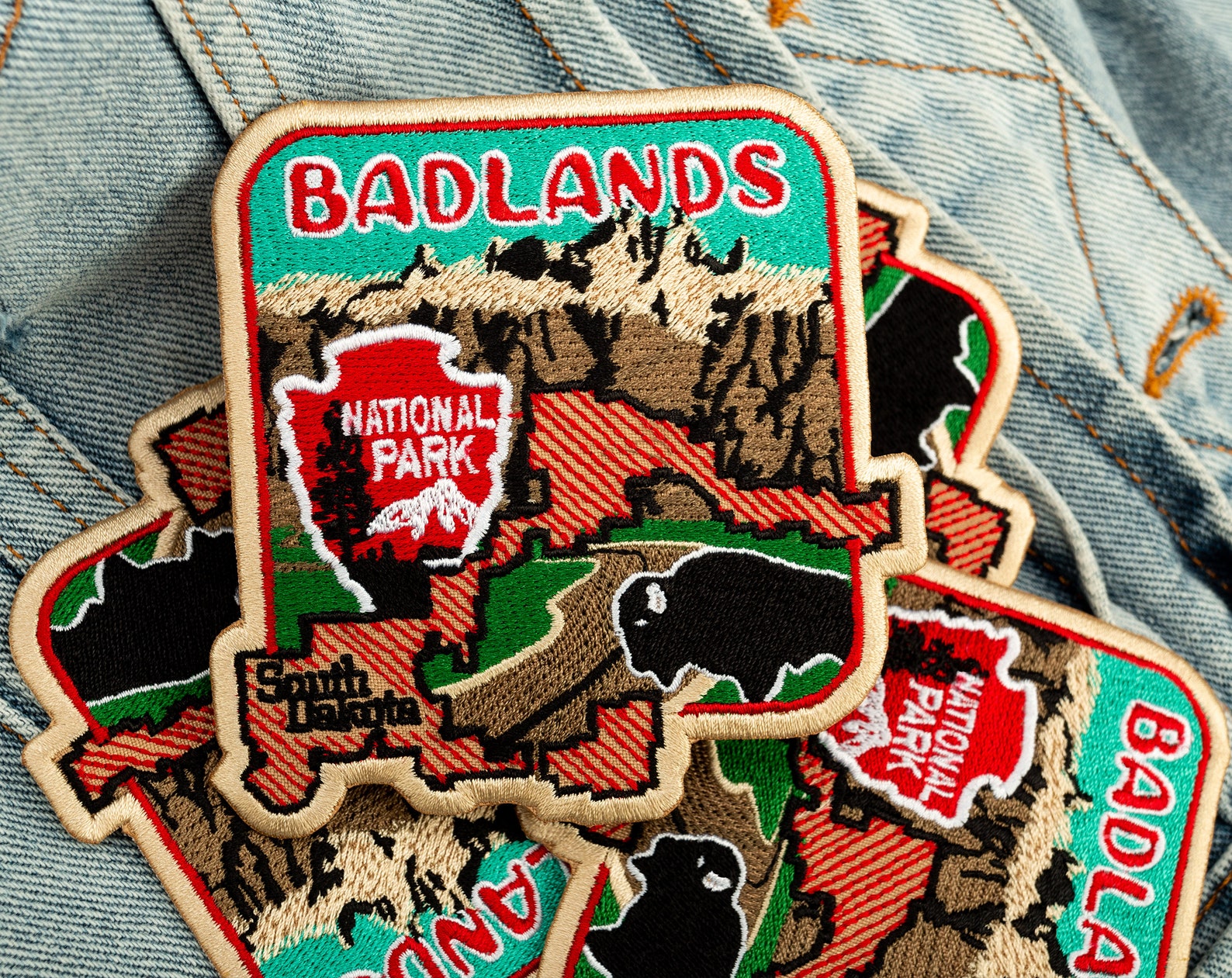 Badlands National Park Patch, South Dakota Hiking, Camp Travel Lovers ...