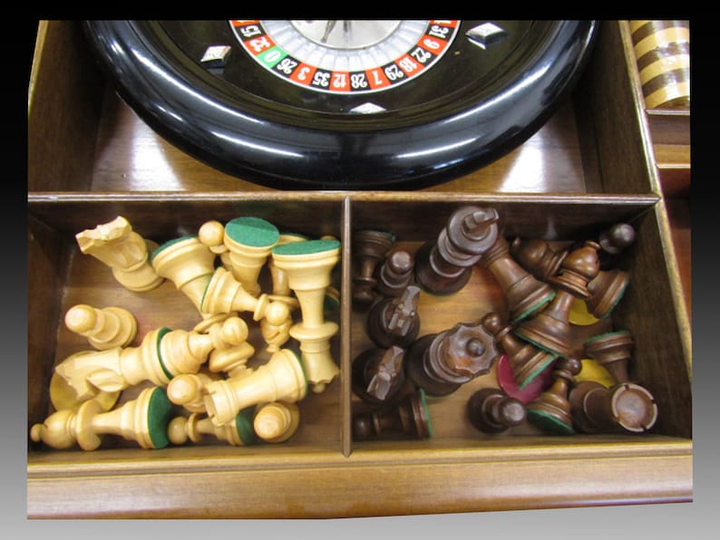 An Original Vintage DAL NEGRO Games Compendium Circa 1960s Inlaid With ...