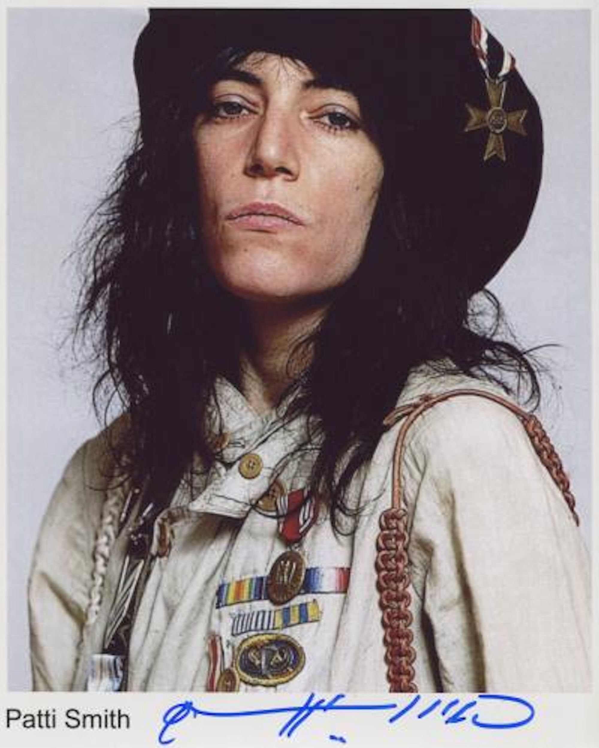 Patti Smith singer Poet SIGNED 8 X 10 Photo Certificate of ...