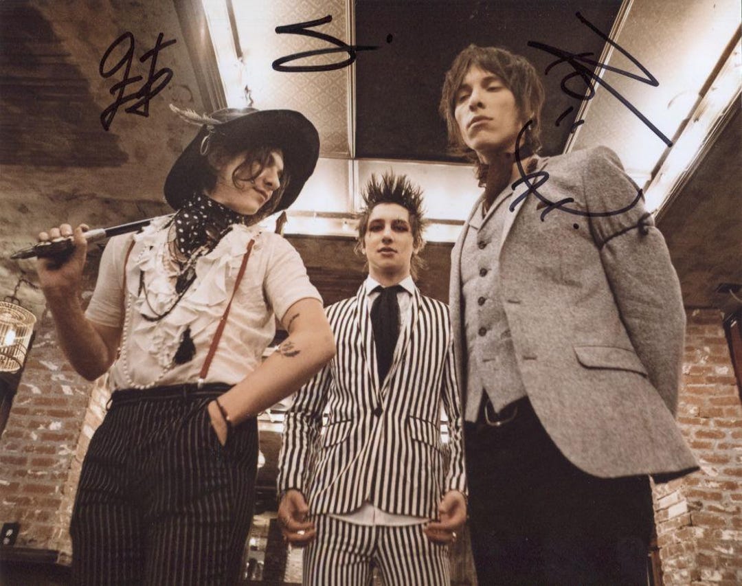 Palaye Royale band FULLY SIGNED 8 X 10 Photo Certificate of ...