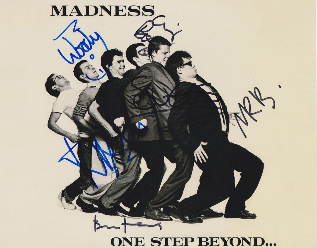 Madness (UK Pop / Ska Band) Suggs SIGNED 8" X 10" Photo + Certificate ...