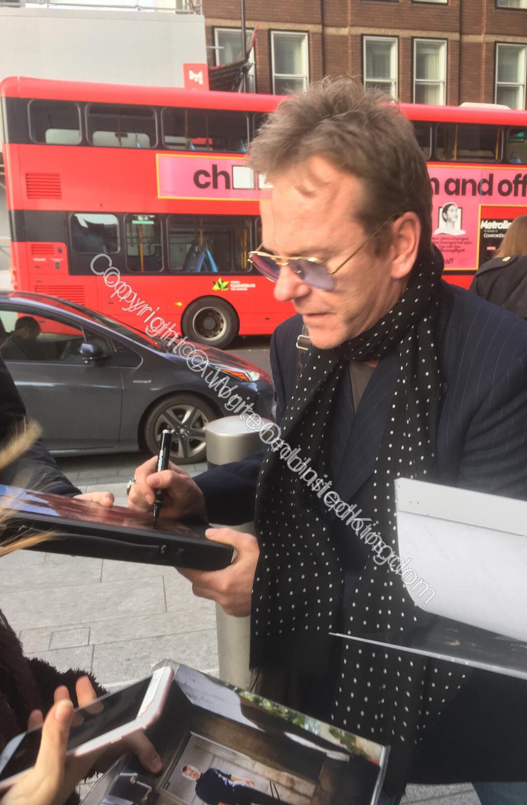 Kiefer Sutherland SIGNED 8 X 10 Photo - Etsy