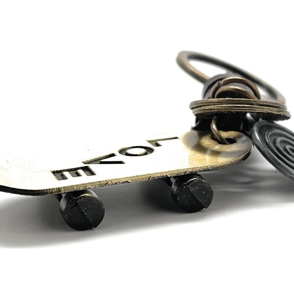 Skateboard Keychain - Etsy