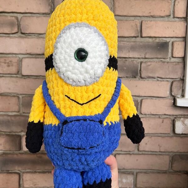 Crochet Minion - Etsy