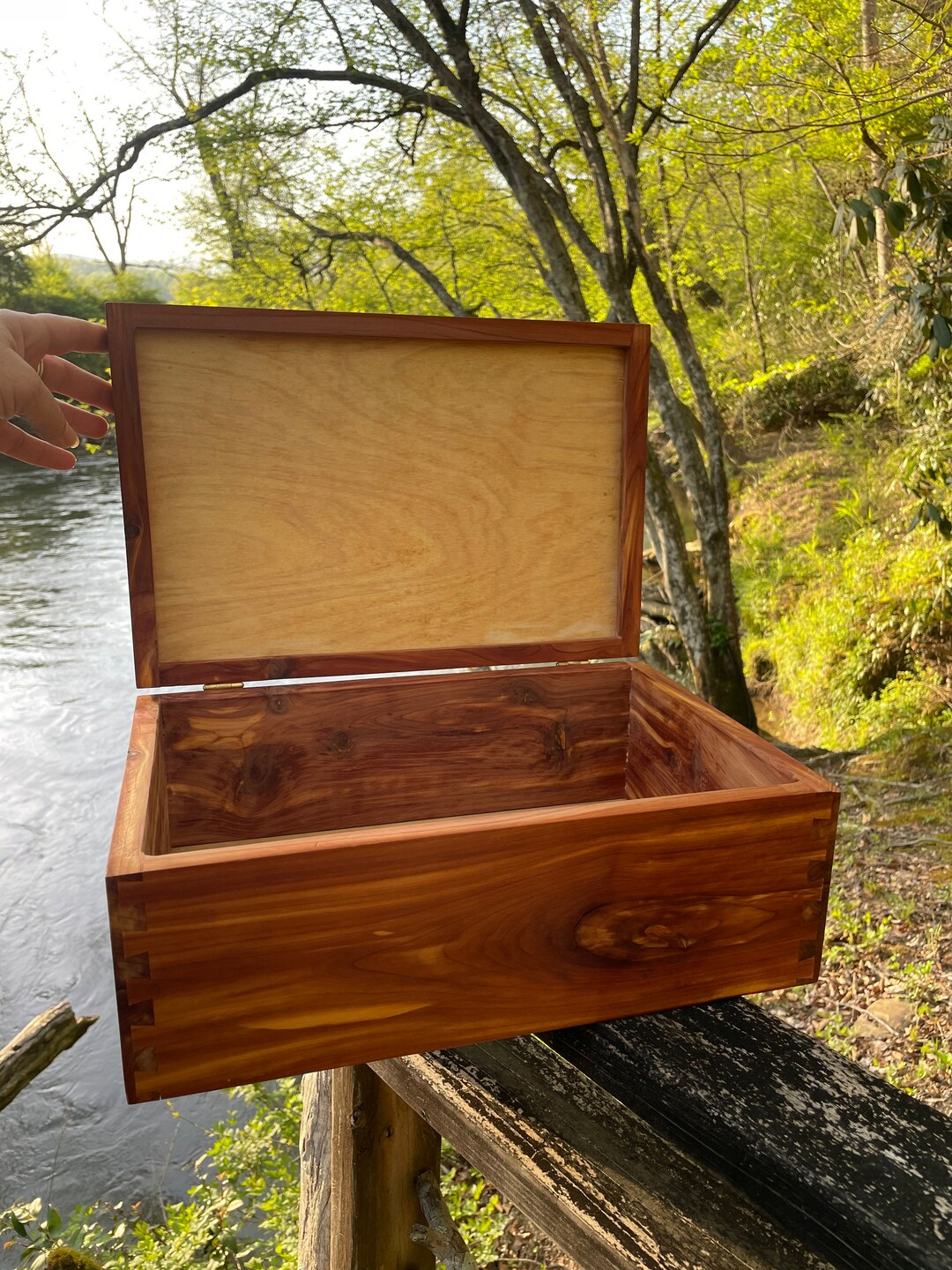 Handcrafted Cedar Keepsake Wood Box - Etsy