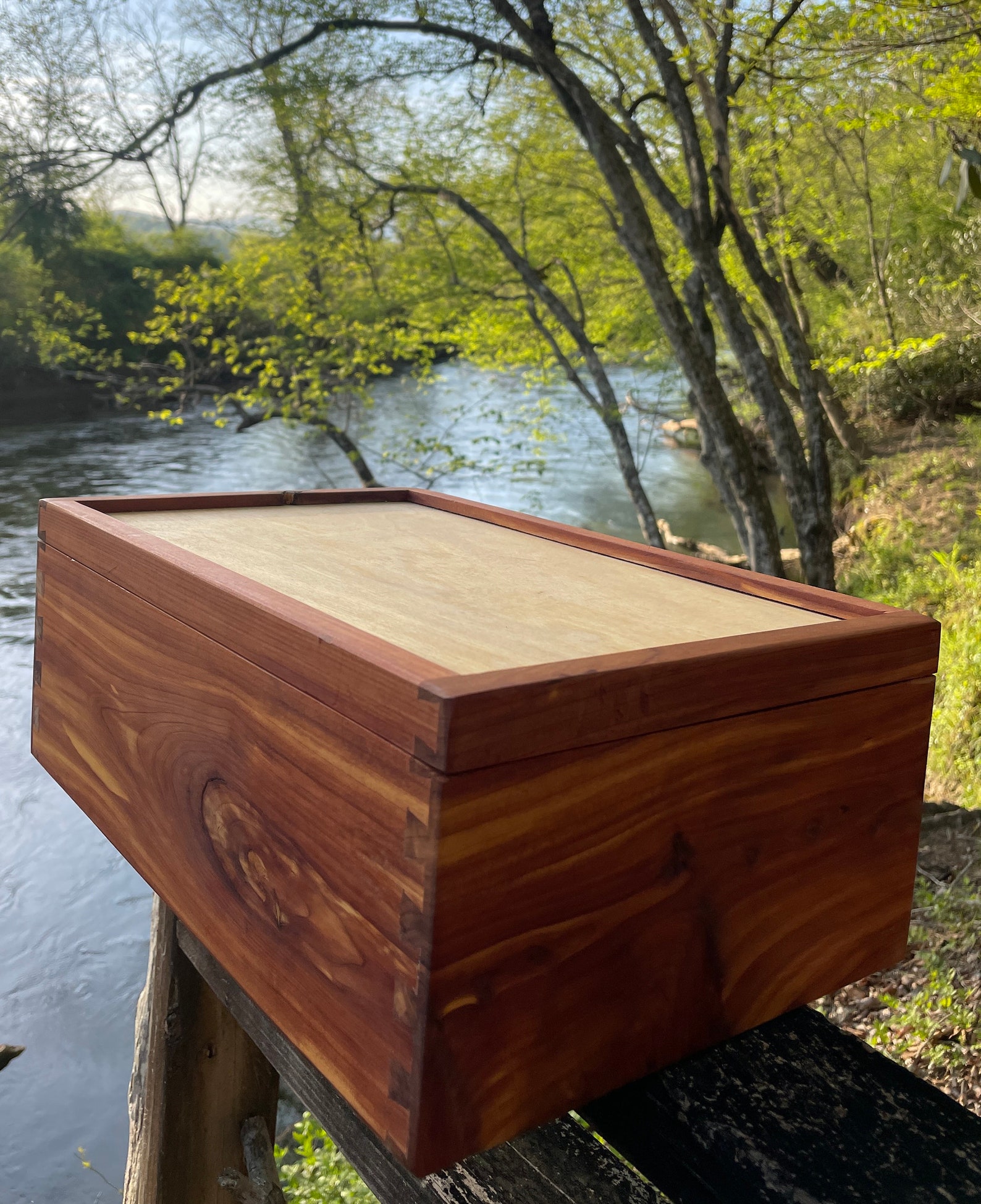 Handcrafted Cedar Keepsake Wood Box - Etsy