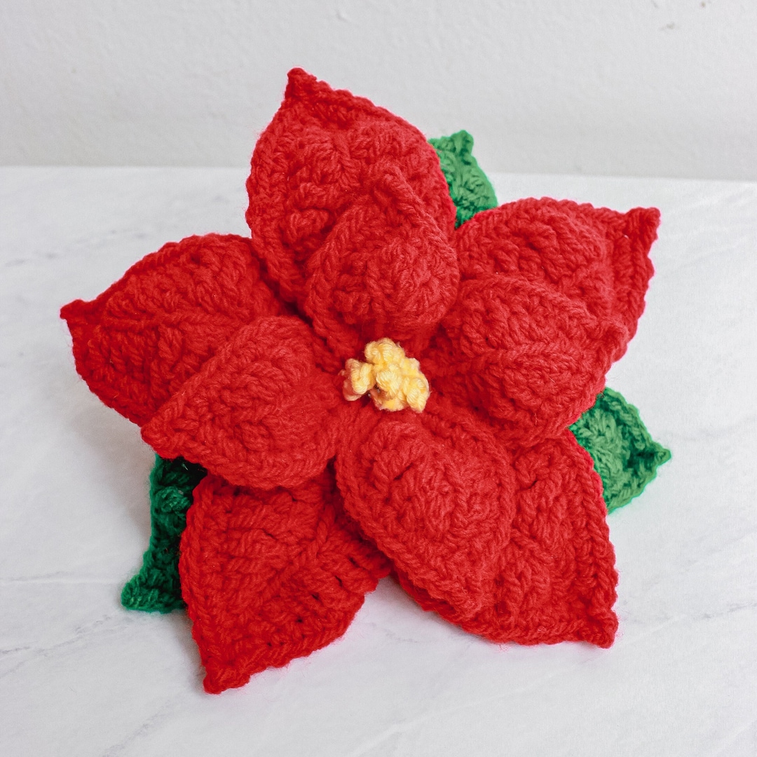 Poinsettia Flower Crochet Pattern by Brunaticality - Etsy