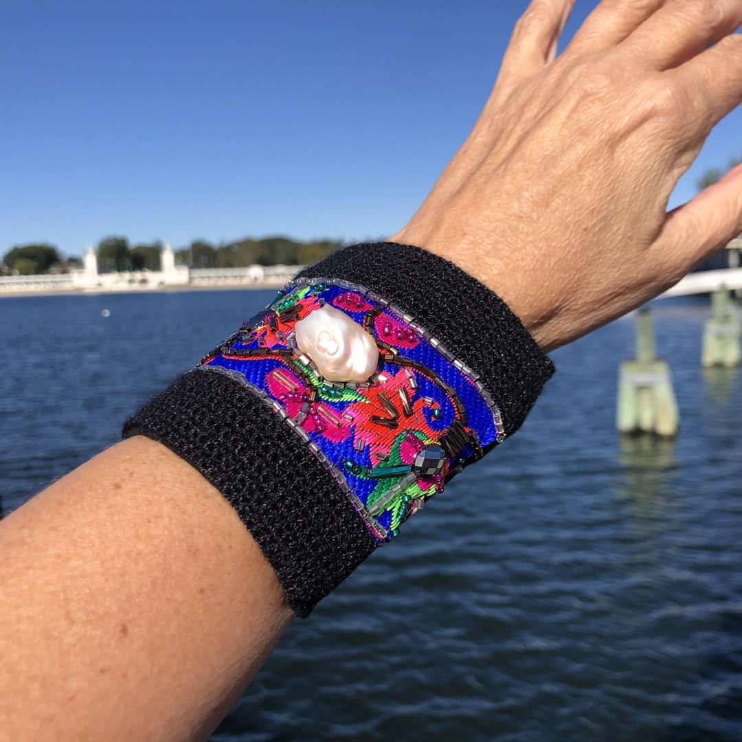 Bracelet-wallet, Embroidered Wrist Wallet, Stash Bag, Travel Bracelet ...