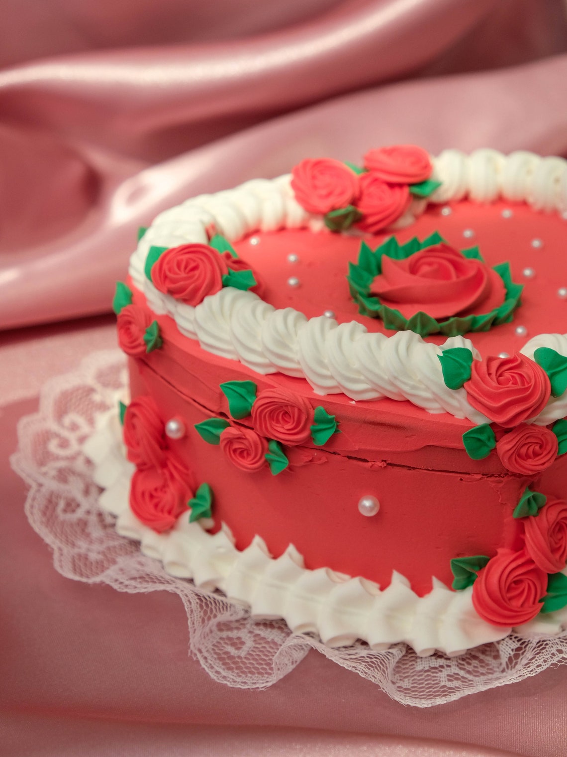 Roses Are Rosie Jewelry Box Cake Customizable BY 10AM - Etsy