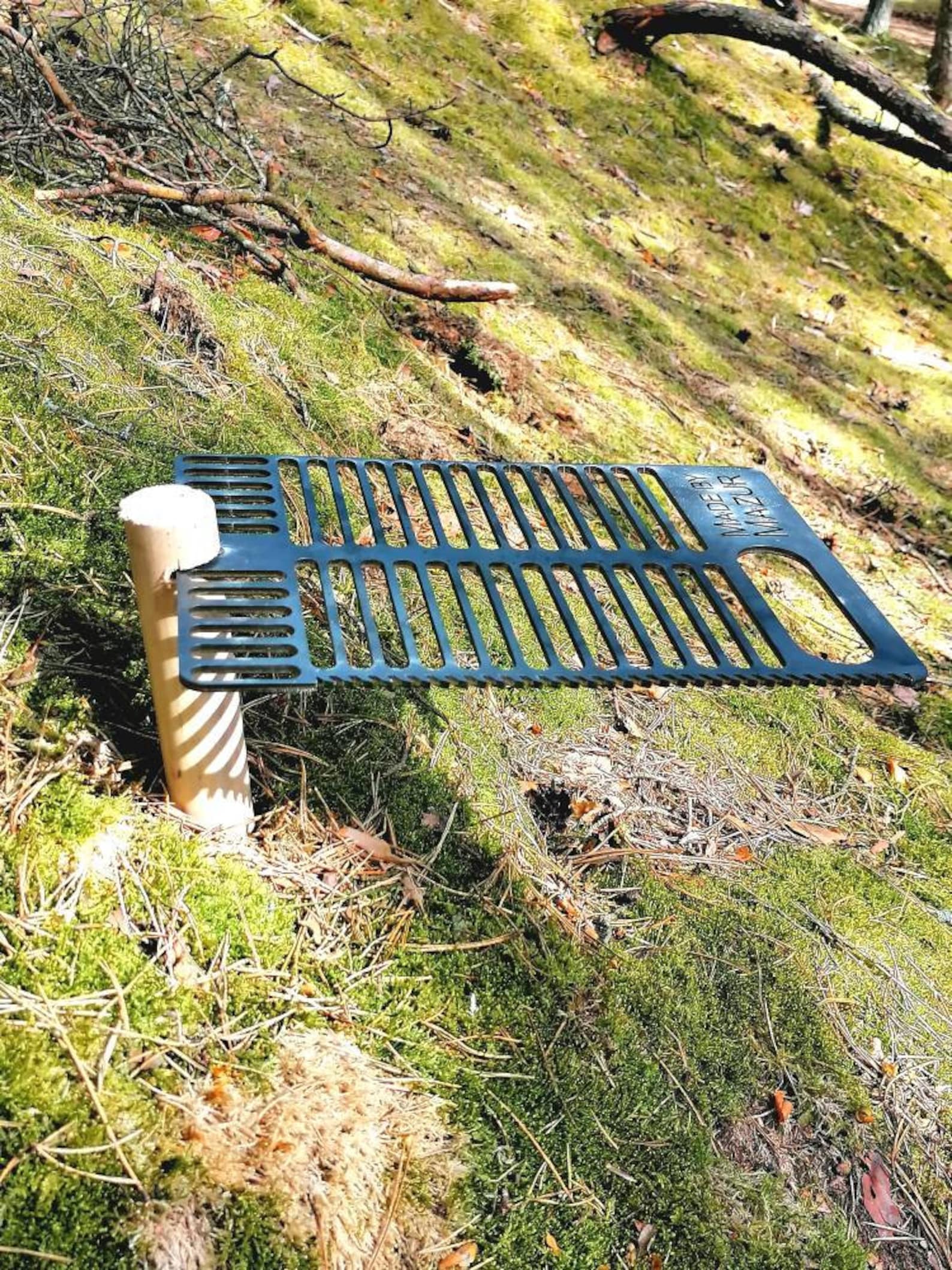 Metal Campfire Cooking Grill Bushcraft Survival Fire Pit Outdoor ...
