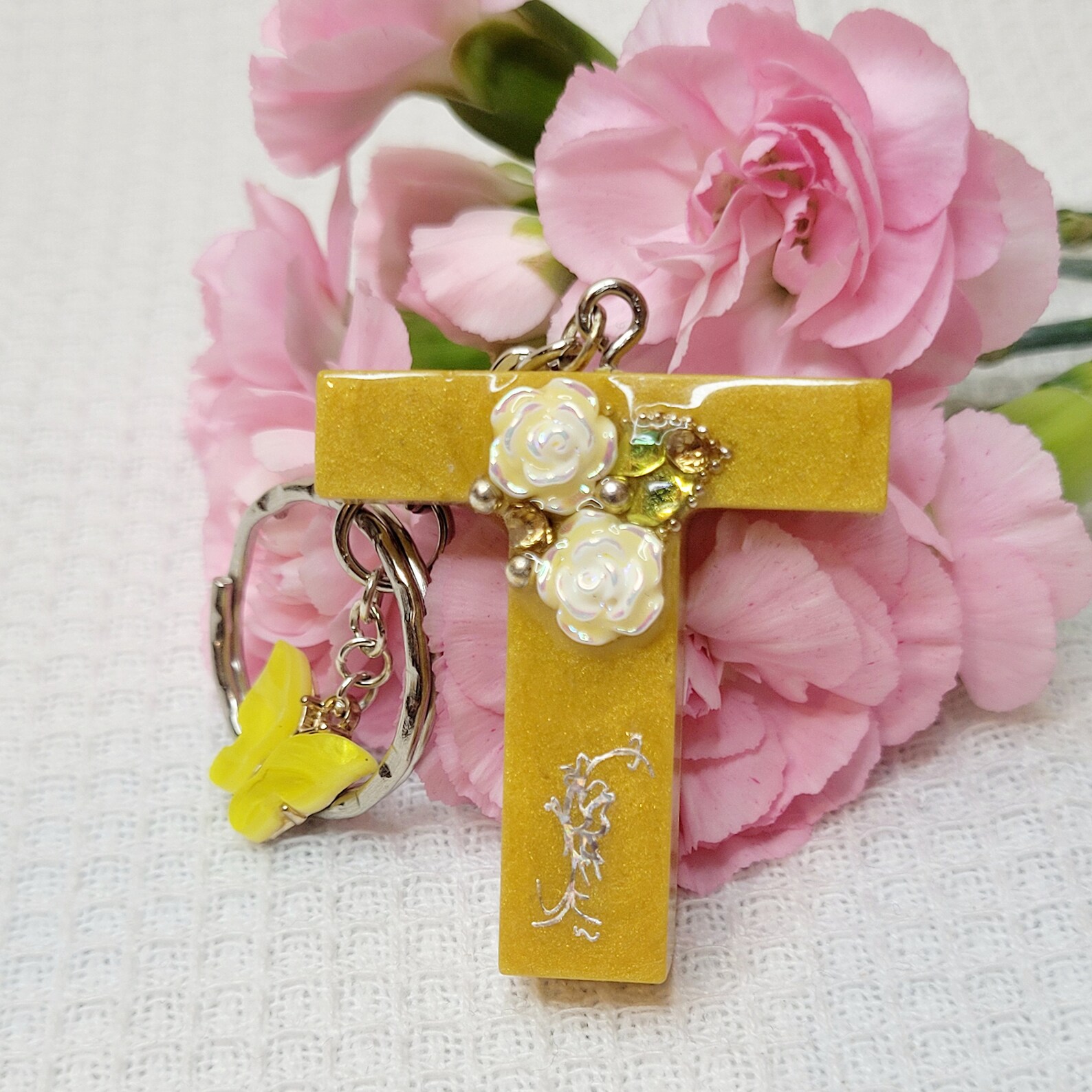 Resin Letter Keychain Fully Decorated by Hand Personalised - Etsy