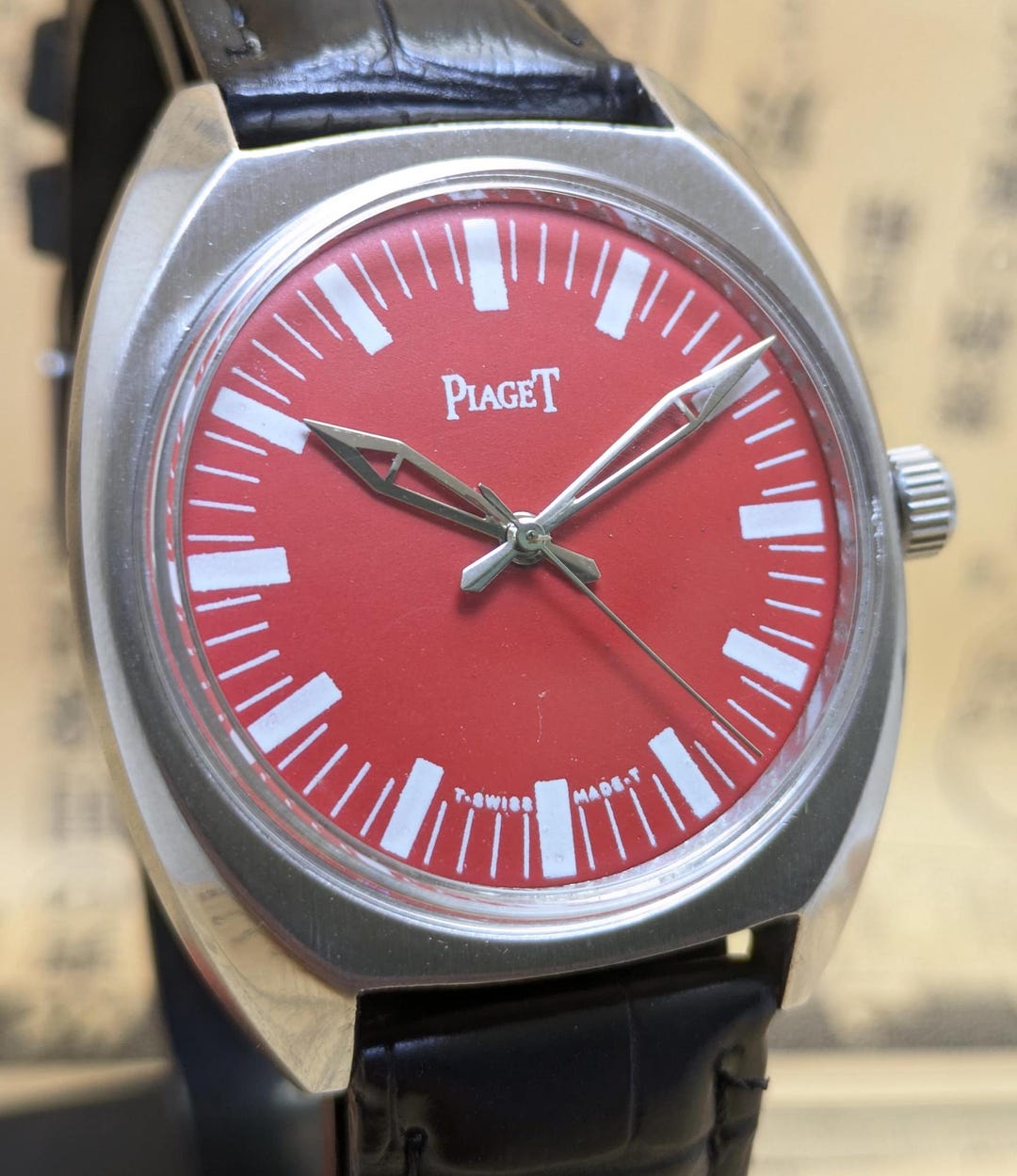 Rare Vintage PIAGET 17 Jewels Swiss Made Manual Winding Red Dial Men's ...
