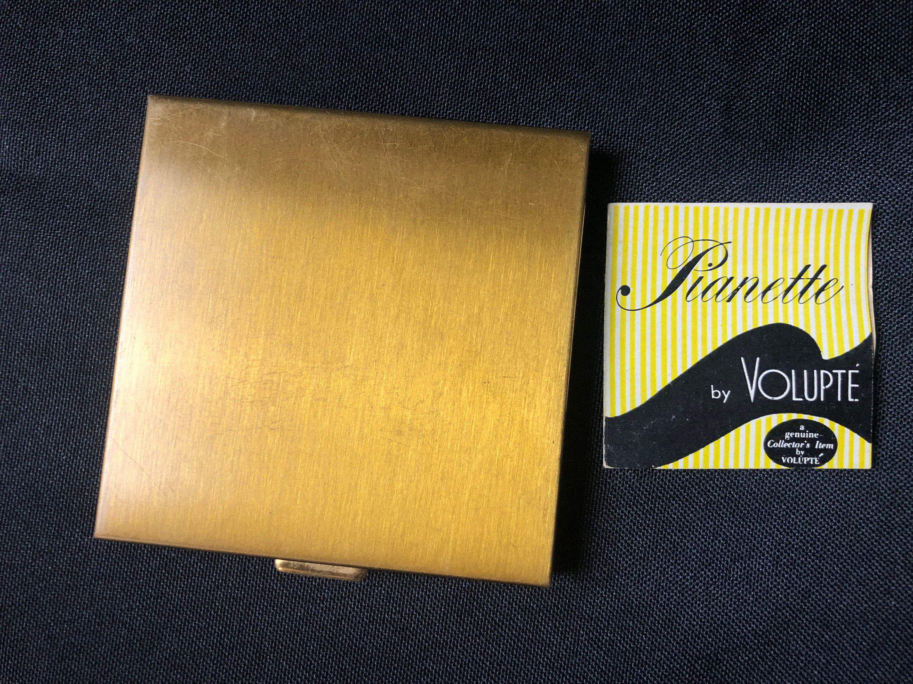 Vintage Volupte Pianette Compact / Gold Grand Piano Compact / 1940s ...