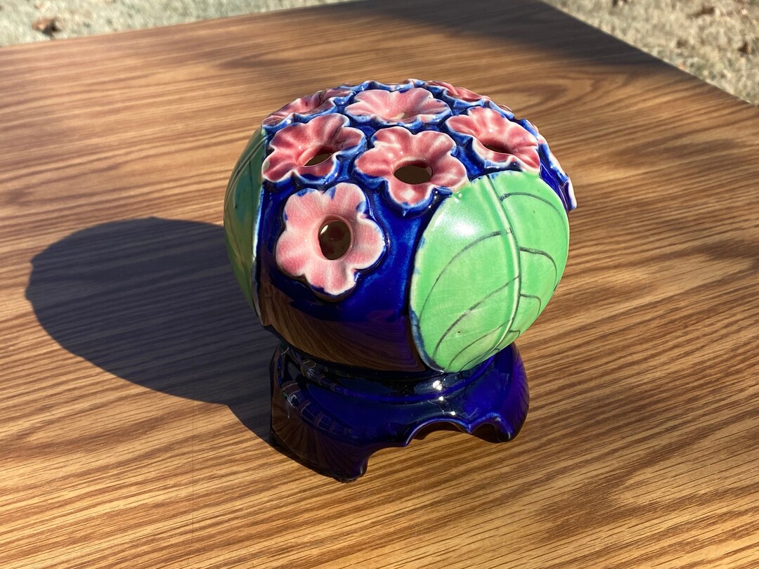 Vintage Ceramic Frog Flower Vase With Pink | Art Deco Flower Vase ...