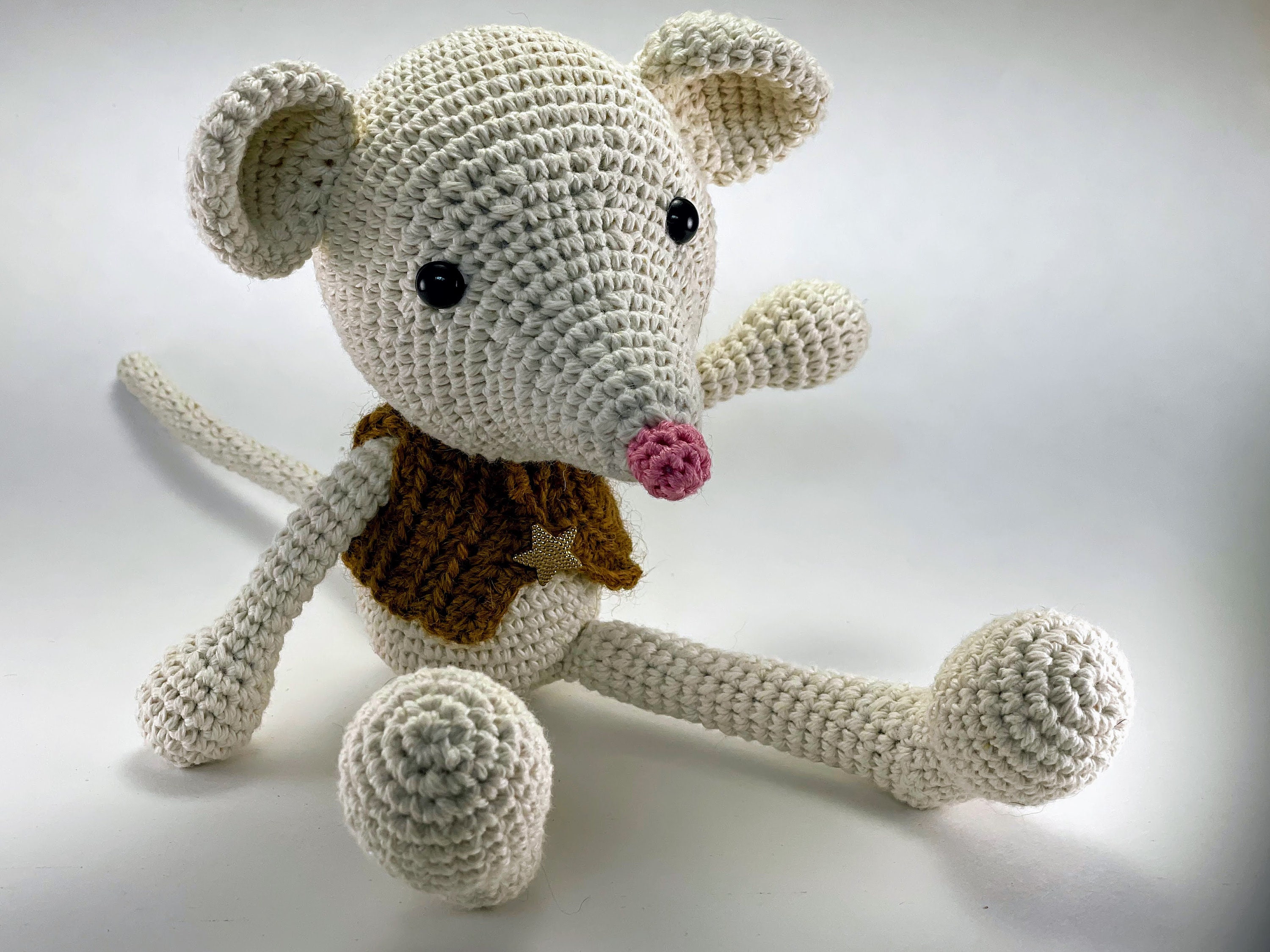REGGIE the MOUSE Handmade Amigurumi Plushie Stuffed Animal - Etsy