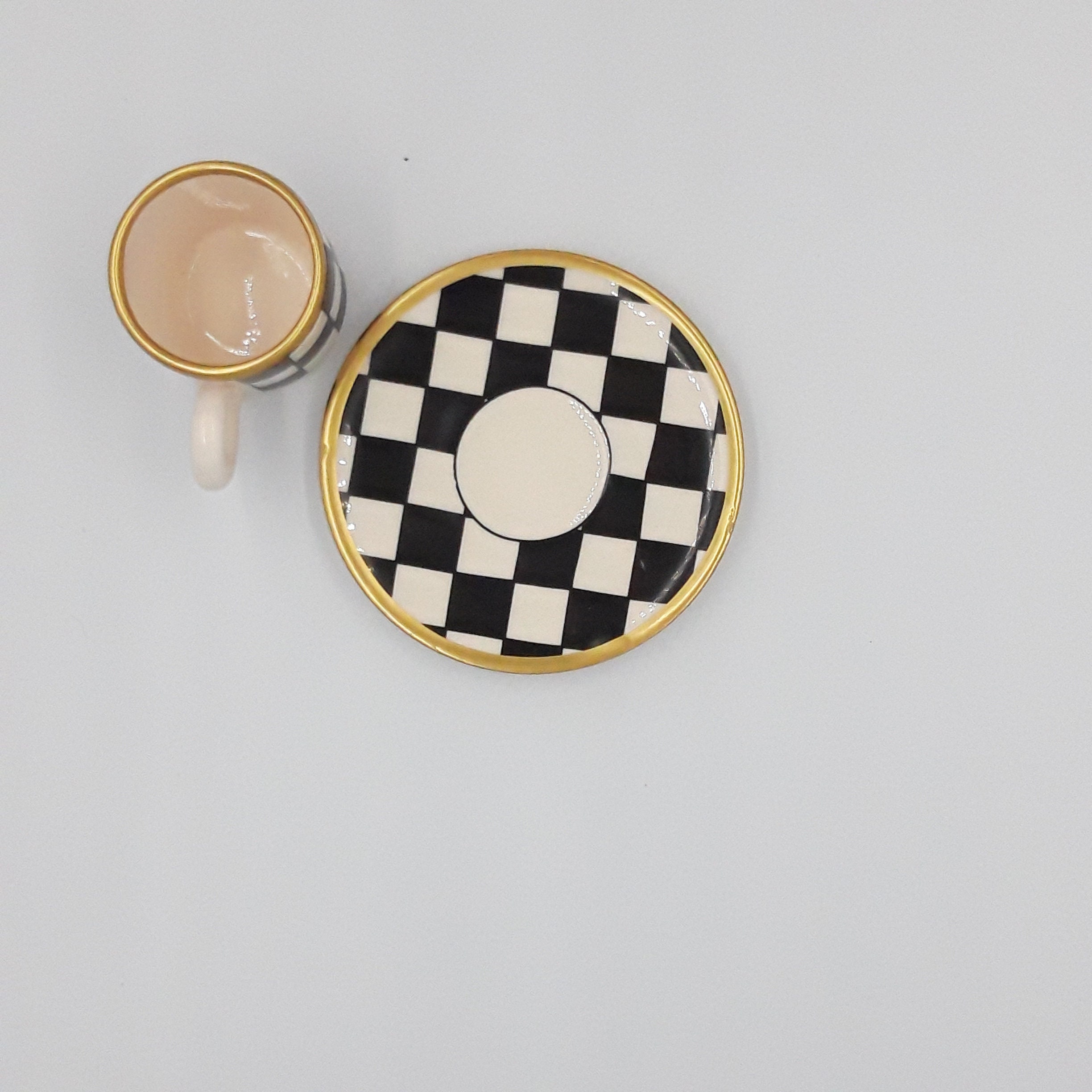 Luxury Checkered Patterned Gold Rimmed Coffee Cup Set in Velvet Box ...
