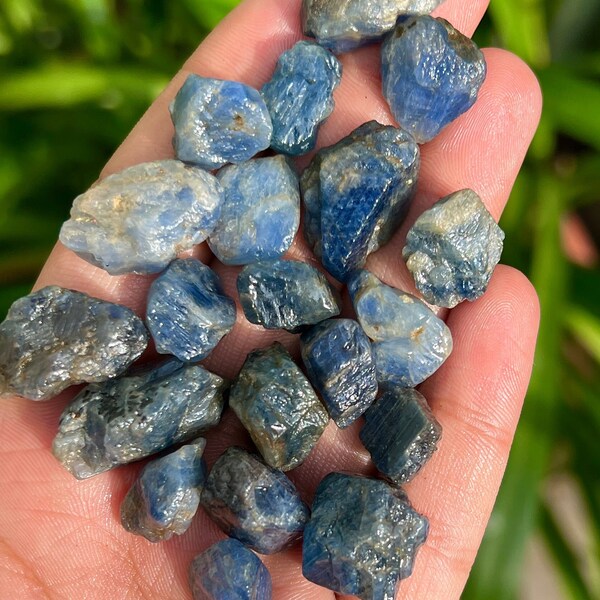 Rough Sapphire Ring - Etsy