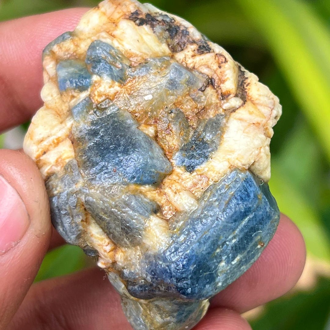 BLUE SAPPHIRE Rough Chunk Blue Sapphire Healing Crystal of Prosperity ...