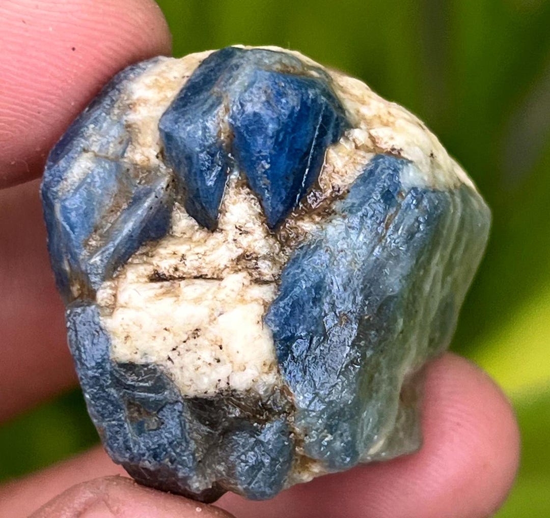BLUE SAPPHIRE Rough Chunk Blue Sapphire Healing Crystal of Prosperity ...